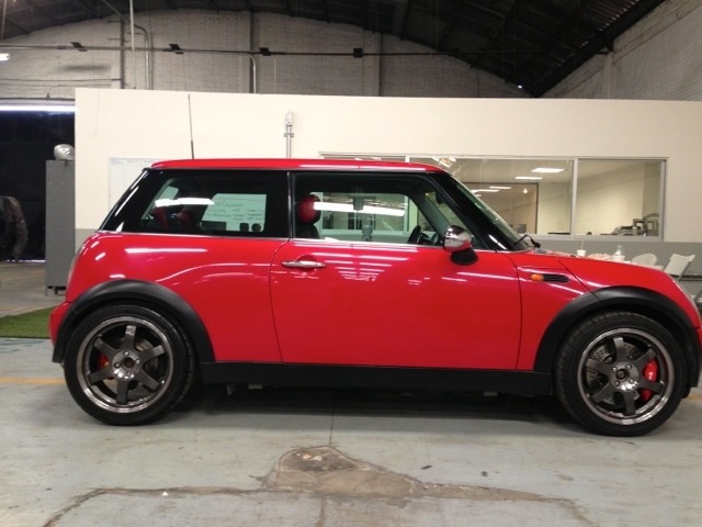 Mini Cooper S Running Circles With Volk TE37SL and Brembo - Vivid ...