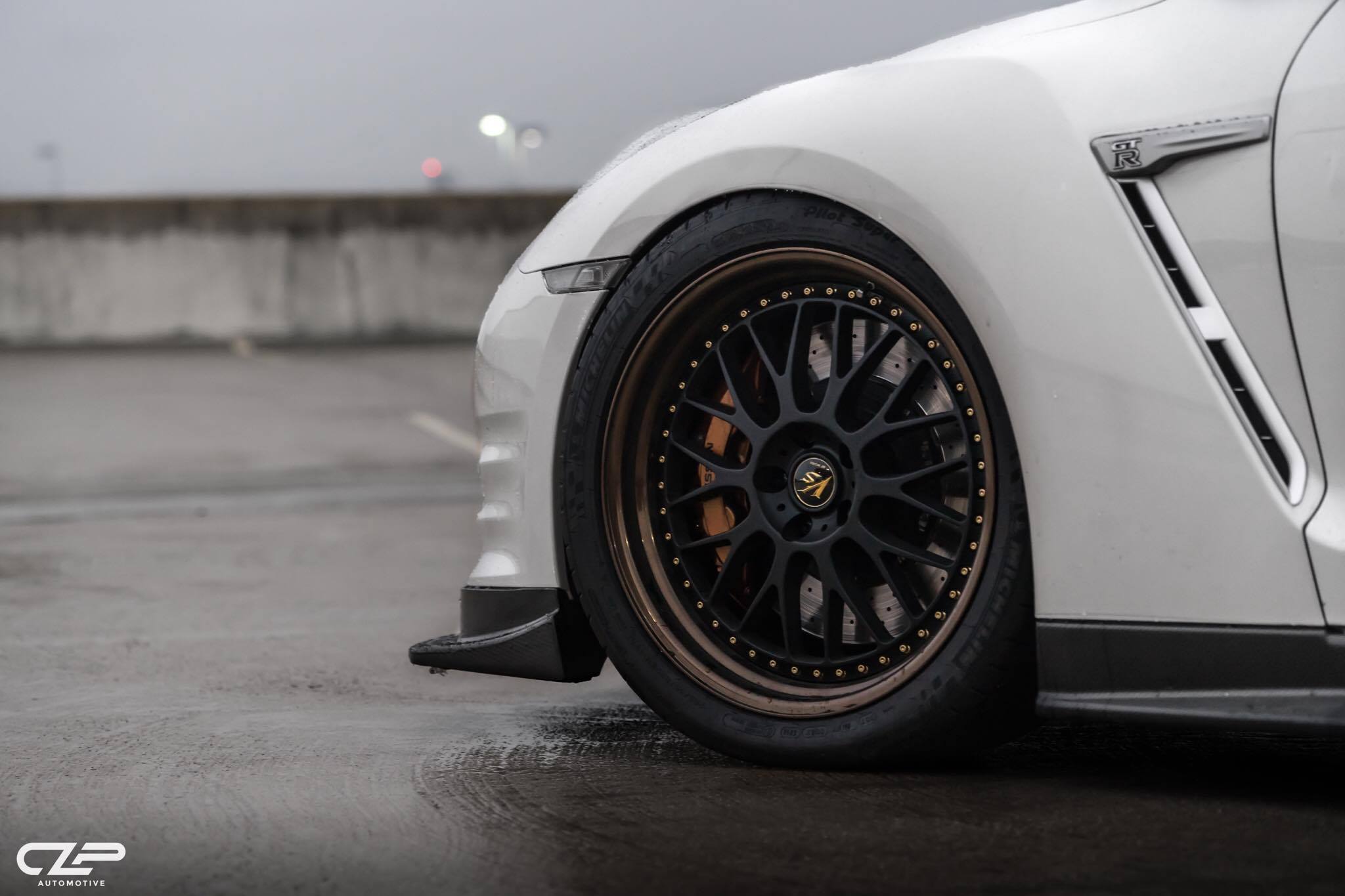 Photo Shoot of Customers Nissan GT-R R35 On Work VS-XX Multi-Piece ...