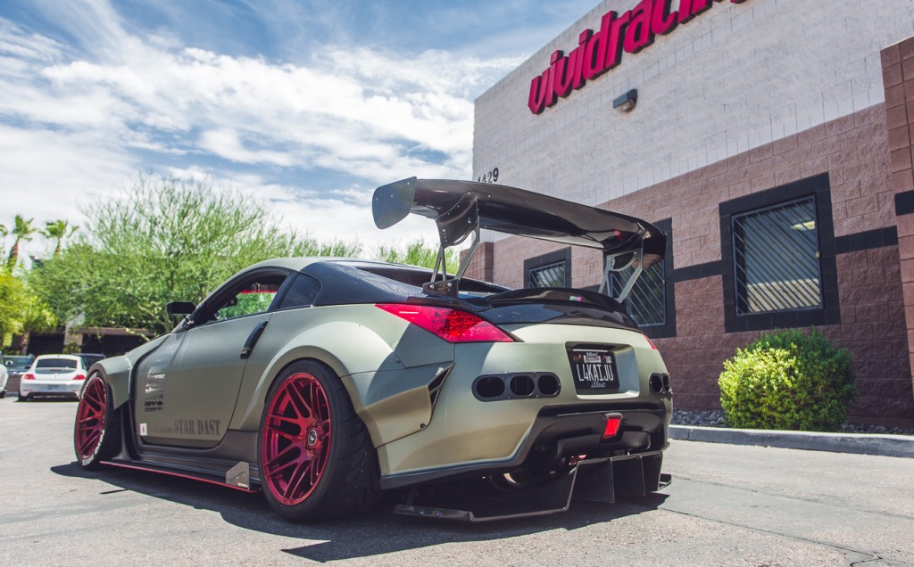 Star Dast Widebody Nissan 350z Appears at Vivid Racing - Vivid Racing News