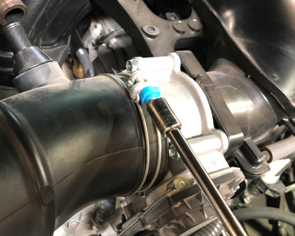 How To Install VR Performance Cold Air Intake On Toyota 4Runner - Vivid ...