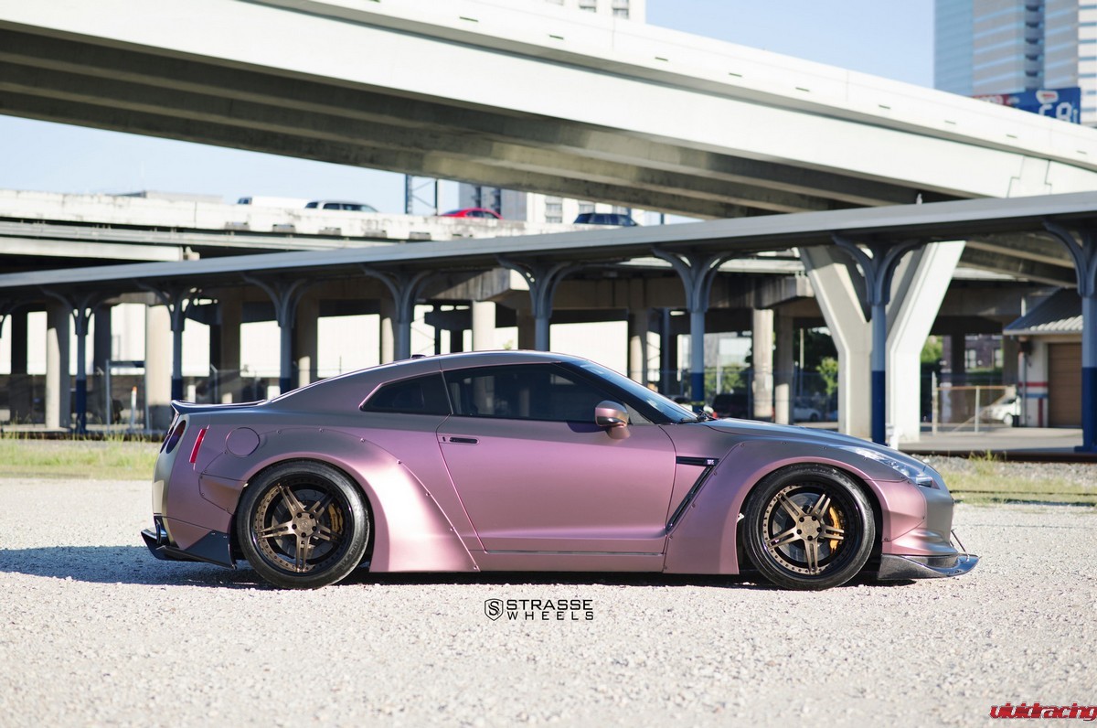 Color Changing Liberty Walk Nissan R35 GT-R (Emerald Dragon) with ...