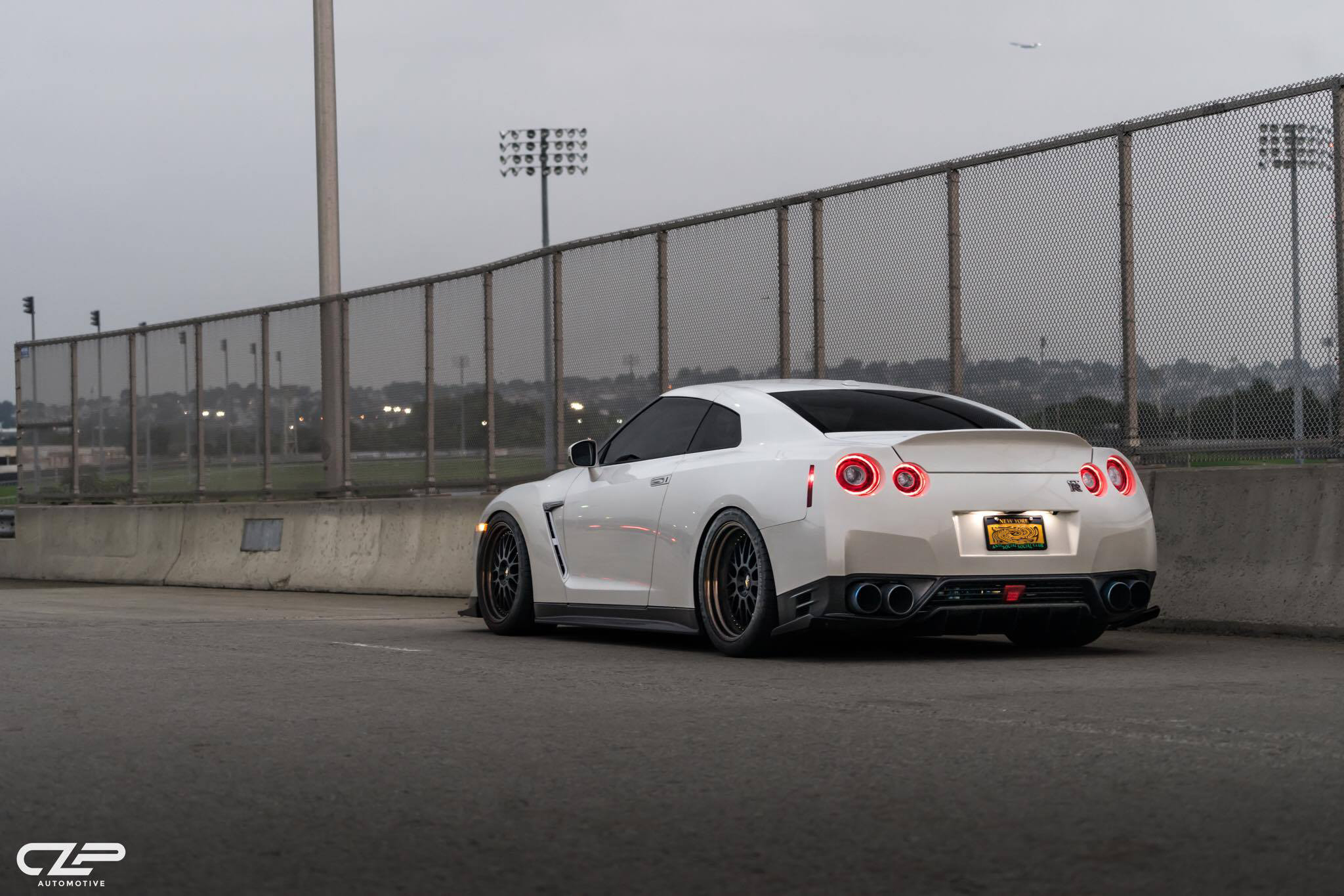 Photo Shoot of Customers Nissan GT-R R35 On Work VS-XX Multi-Piece ...