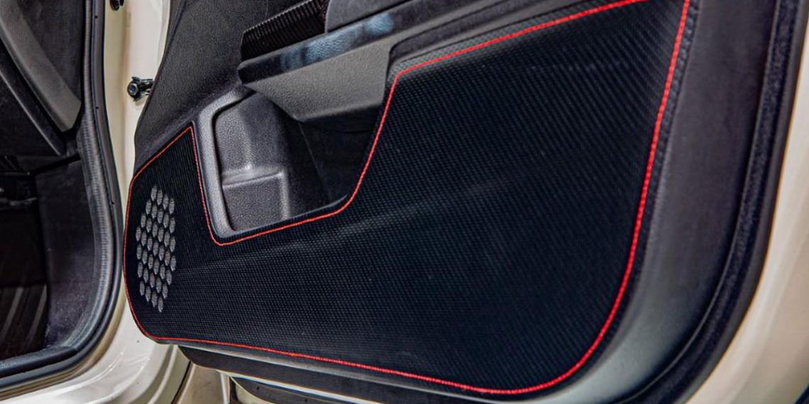 Top 6 Best Honda FK8 Civic Type R Interior Modifications - Vivid Racing ...