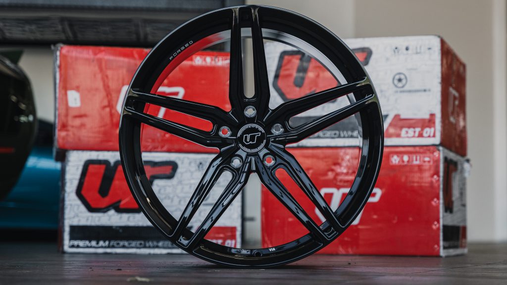 Audi e-Tron GT with 22 inch VR Forged D10 Wheels by Luxe Automotive ...