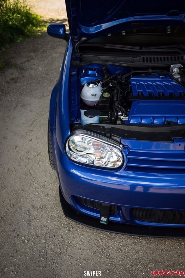 Customers Brilliant Deep Blue Pearl VW MK4 R32 with new Bride Seats ...