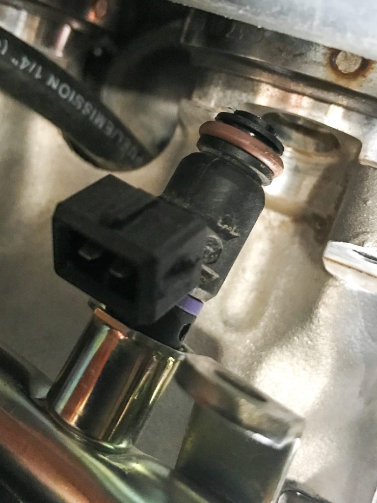 How to Install Injectors in a Polaris RZR XP Turbo - Vivid Racing News