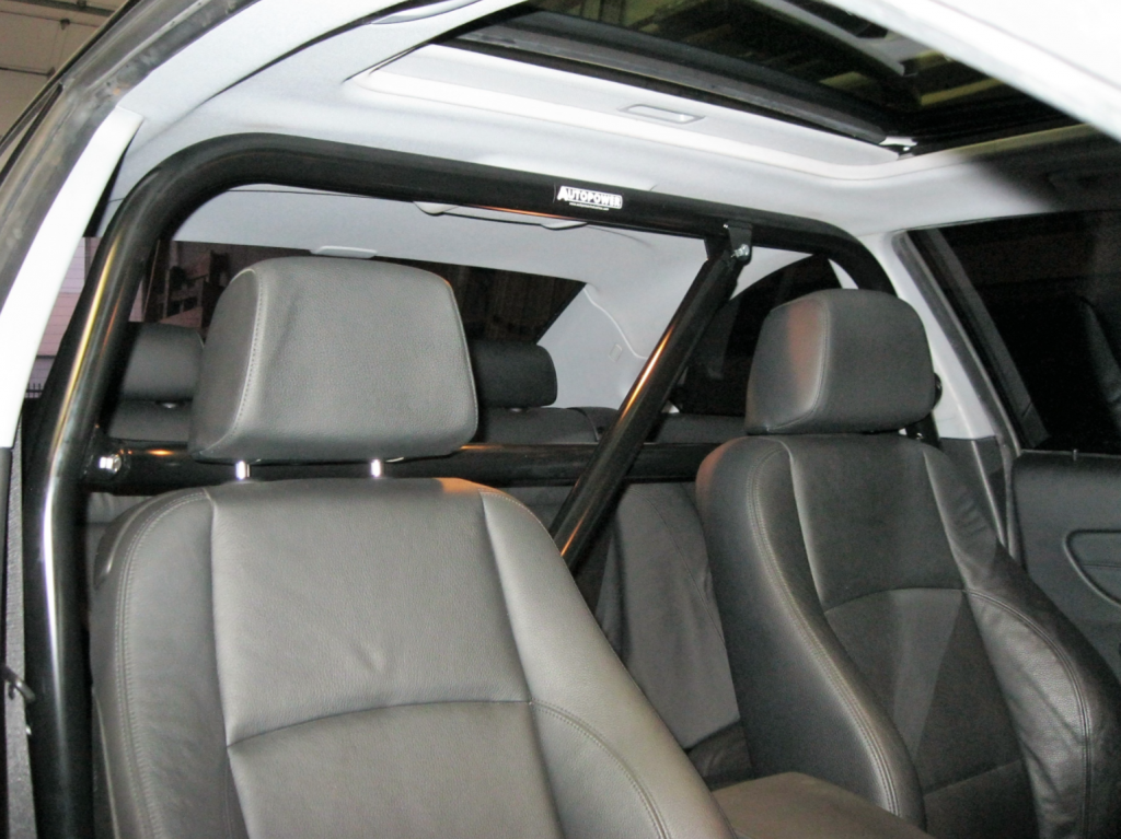Autopower Industries Offers Roll Bar and Cage for BMW 1-Series Coupe ...
