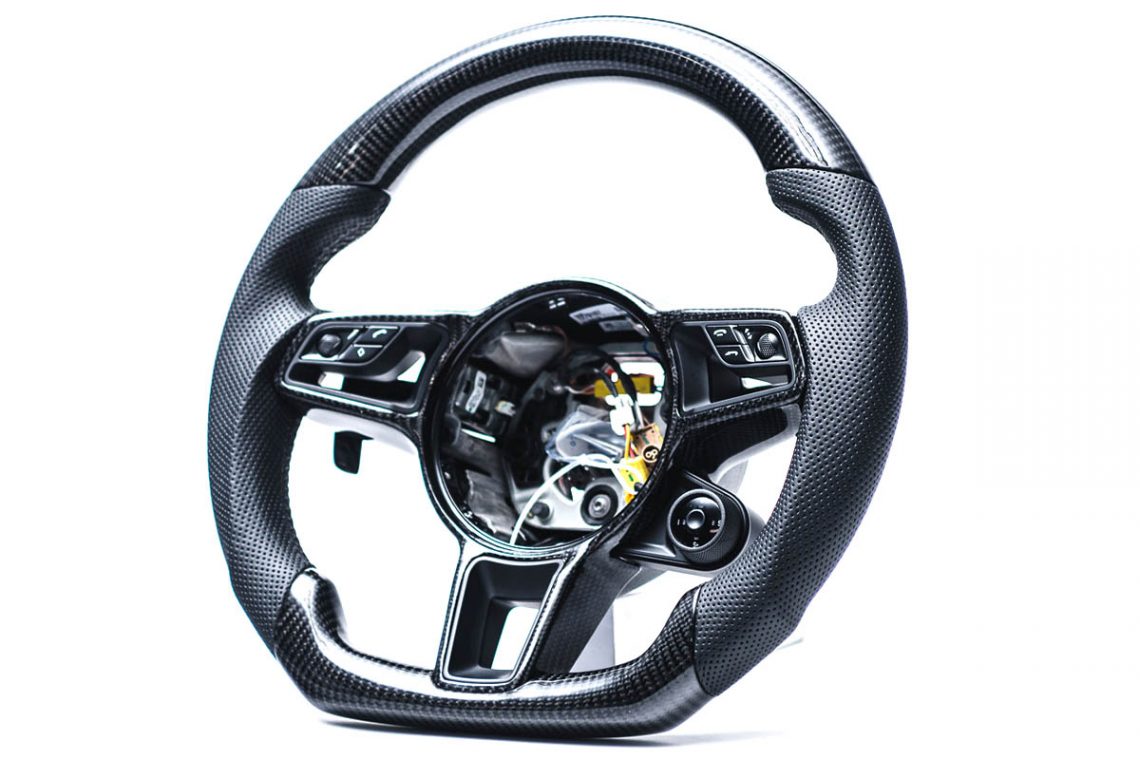 Performance Steering Wheels With Endless Configurations - Vivid Racing News