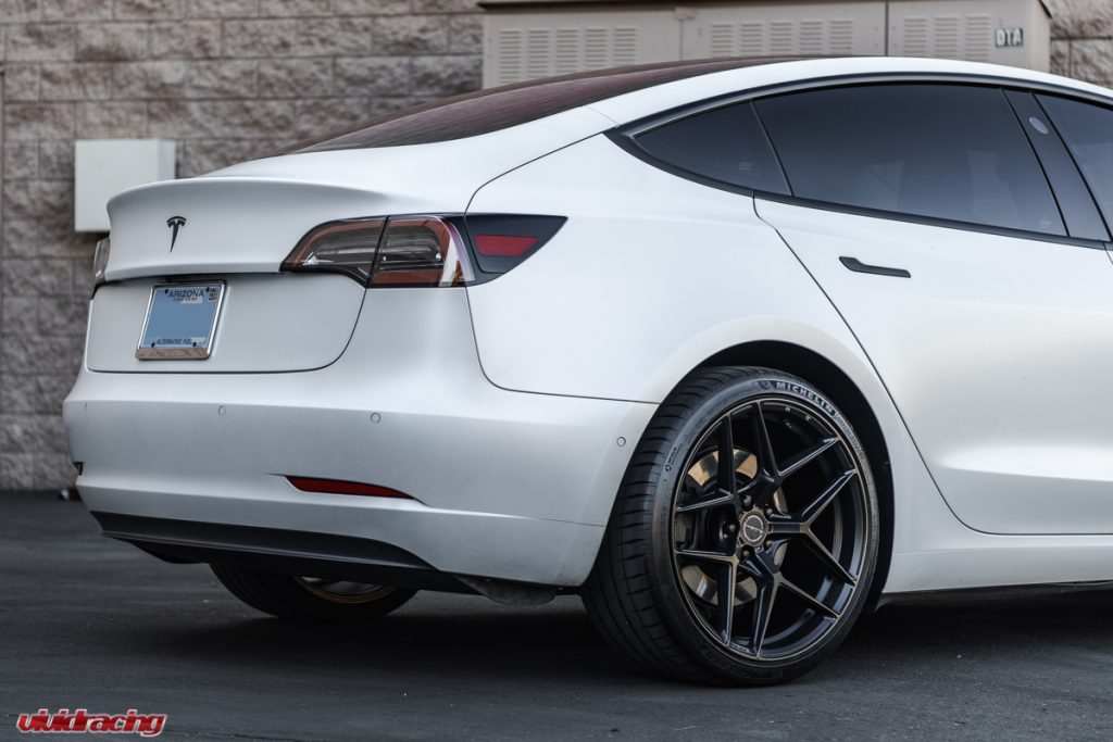 Customer Spotlight: Tesla Model 3 on Brixton Forged RF7 Wheels - Vivid ...