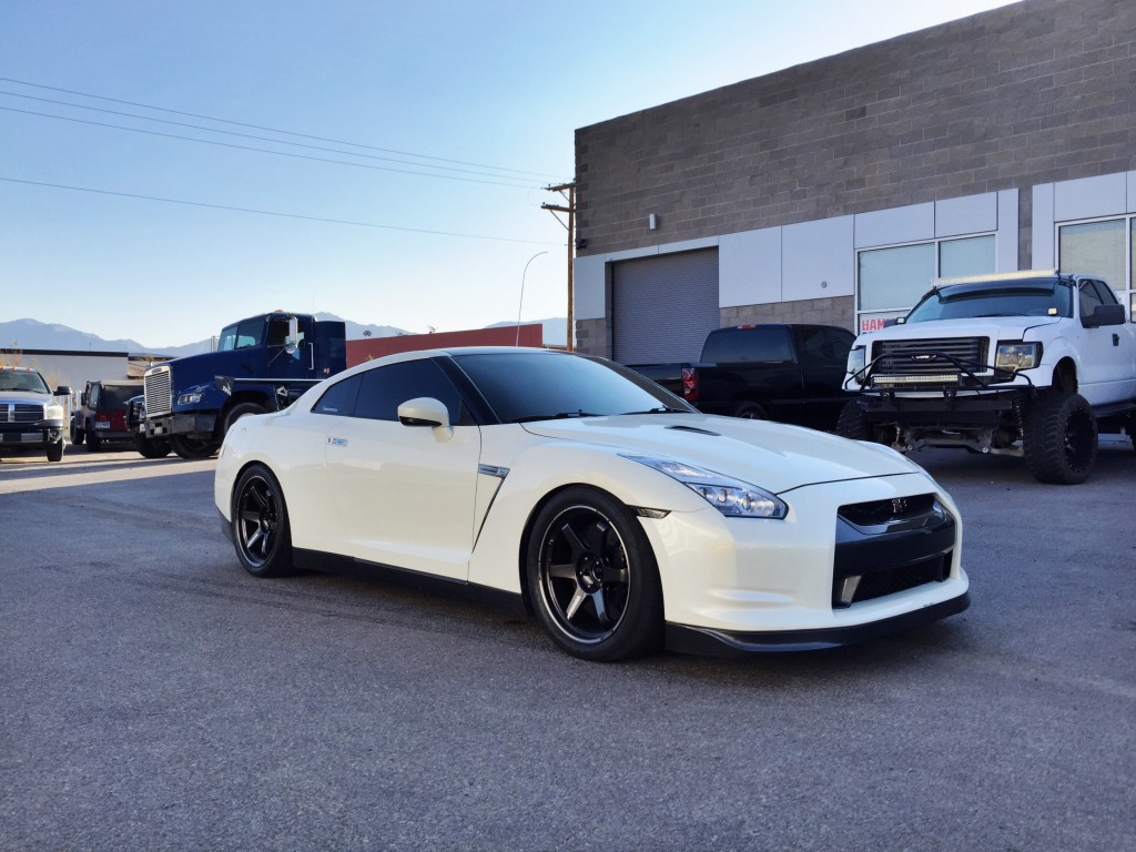 Volk Racing TE37 Track Edition and a Nissan GT-R - Vivid Racing News
