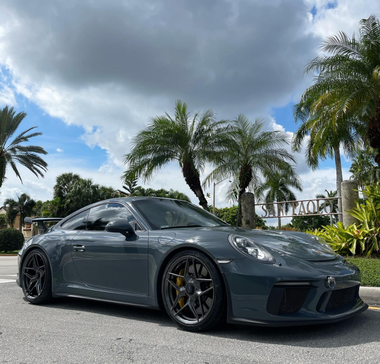 Graphite Blue Metallic Porsche 991.2 GT3 with VR Forged D04 Wheels in ...