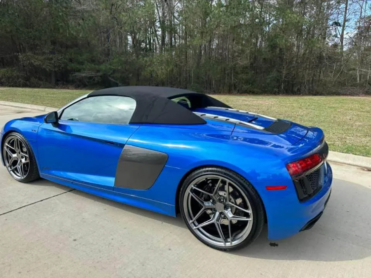 Blue Audi R8 Convertible with VR Forged D04 Hyper Black Wheels - Vivid ...