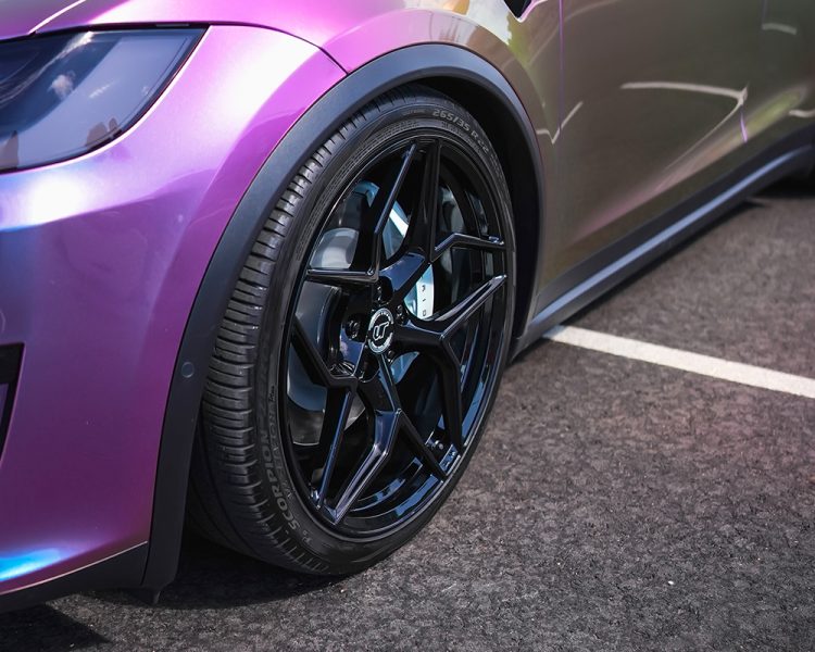 Tesla Model X Plaid with Inozetek Wrap on D04T 22 Inch VR Forged Wheels ...