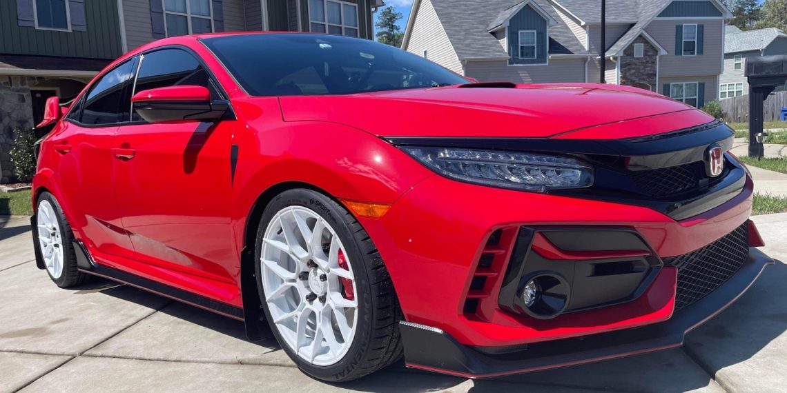 Red on White - Honda Civic Type-R with VR Forged D09 Monoblock Wheels ...
