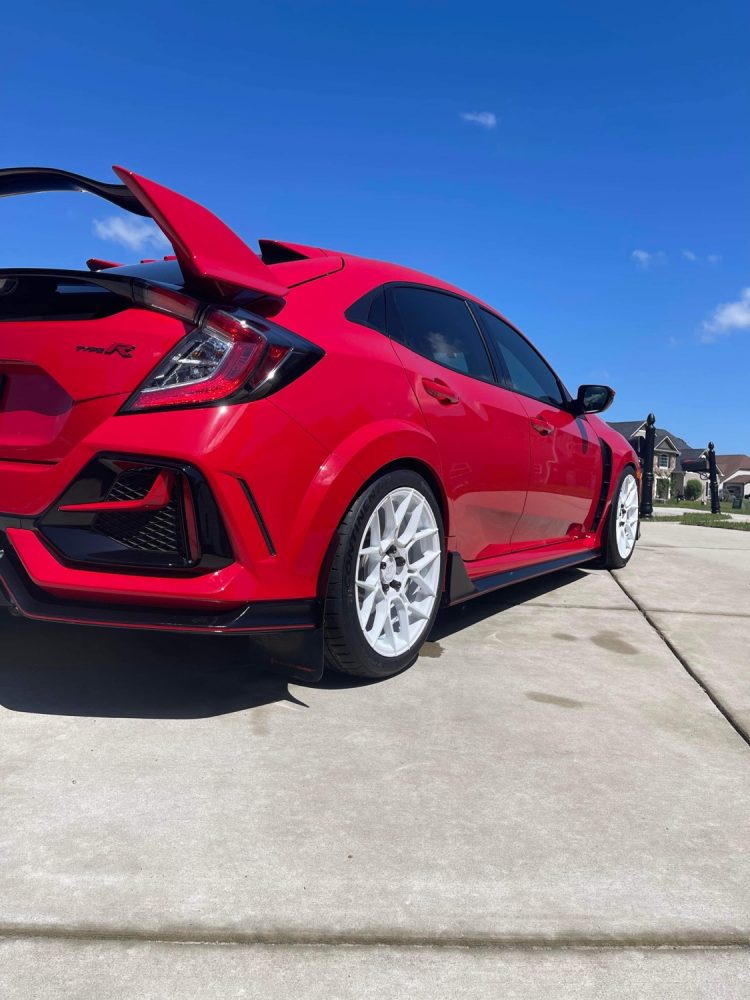 Red on White - Honda Civic Type-R with VR Forged D09 Monoblock Wheels ...
